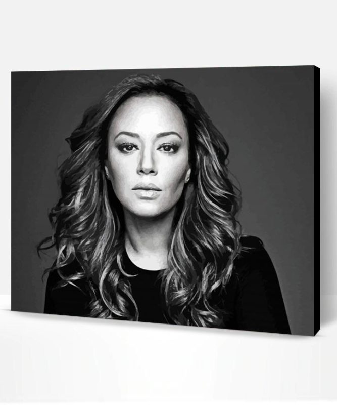 Monochrome Leah Remini Paint By Numbers - Paint By Numbers PRO